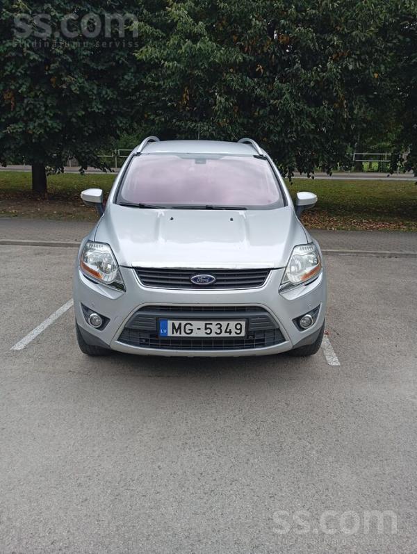Grey Ford Kuga 2011 in Ogre, with an engine capacity of 2.00 L and mileage of 270 thousand km for 4700 €, photo 1 on AUTOMOTO.COM.LV