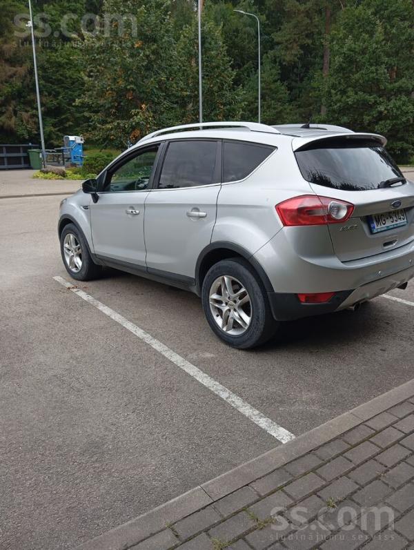 Grey Ford Kuga 2011 in Ogre, with an engine capacity of 2.00 L and mileage of 270 thousand km for 4700 €, photo 3 on AUTOMOTO.COM.LV