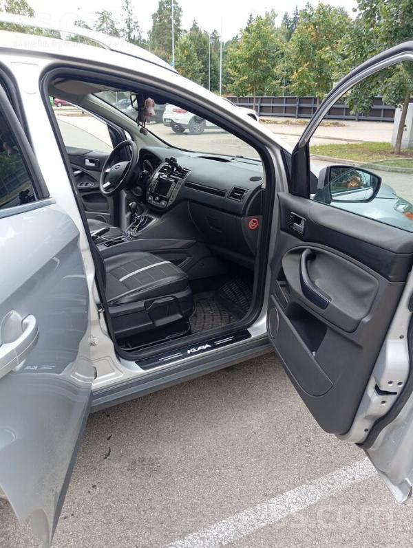 Grey Ford Kuga 2011 in Ogre, with an engine capacity of 2.00 L and mileage of 270 thousand km for 4700 €, photo 11 on AUTOMOTO.COM.LV