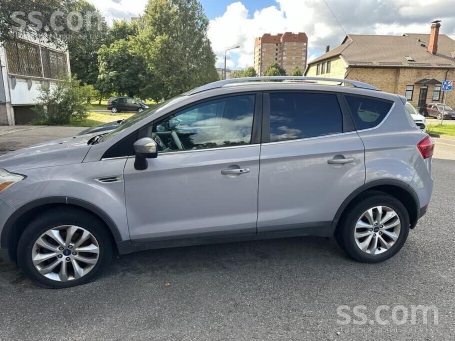 Grey Ford Kuga 2012 in Riga, with an engine capacity of 2.00 L and mileage of 190 thousand km for 8000 €, photo 3 on AUTOMOTO.COM.LV