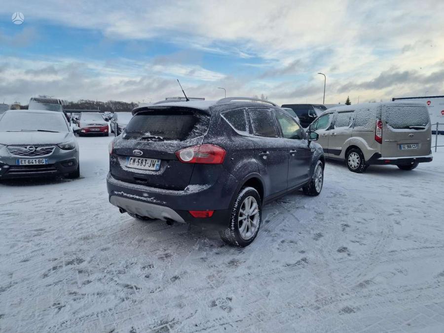 Grey Ford Kuga 2012 in Taurage, with an engine capacity of 2.00 L and mileage of 240 thousand km for 4600 €, photo 4 on AUTOMOTO.COM.LV