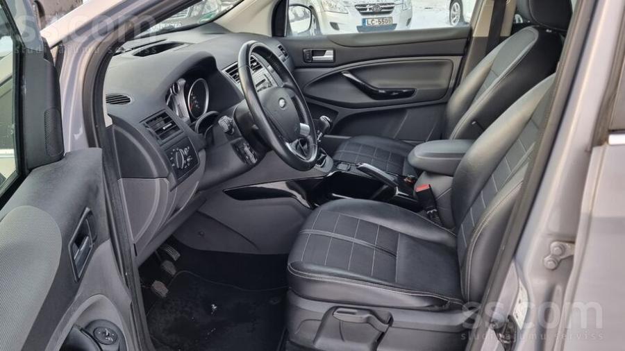 Pelēks Ford Kuga 2012 Rīga, ar dzinēja tilpumu 2.00 L un nobraukumu 274 tūkst. km par 6750 €, foto 13 vietnē AUTOMOTO.COM.LV