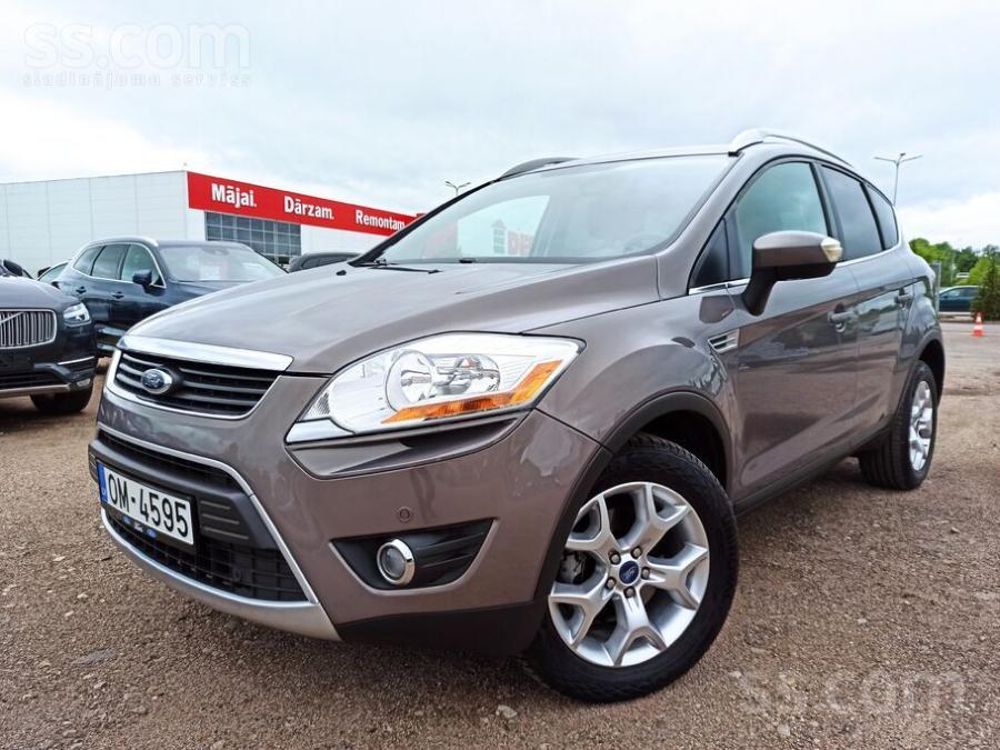 Pelēks Ford Kuga 2012 Daugavpils, ar dzinēja tilpumu 2.00 L un nobraukumu 0 tūkst. km par 7150 €, foto 1 vietnē AUTOMOTO.COM.LV