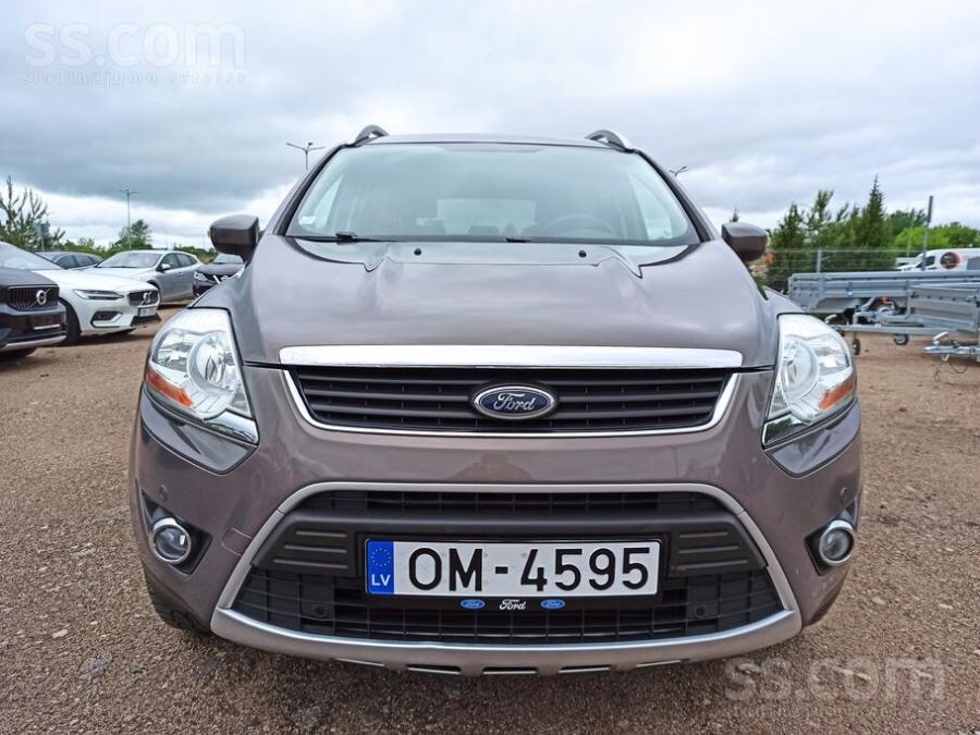 Pelēks Ford Kuga 2012 Daugavpils, ar dzinēja tilpumu 2.00 L un nobraukumu 0 tūkst. km par 7150 €, foto 4 vietnē AUTOMOTO.COM.LV