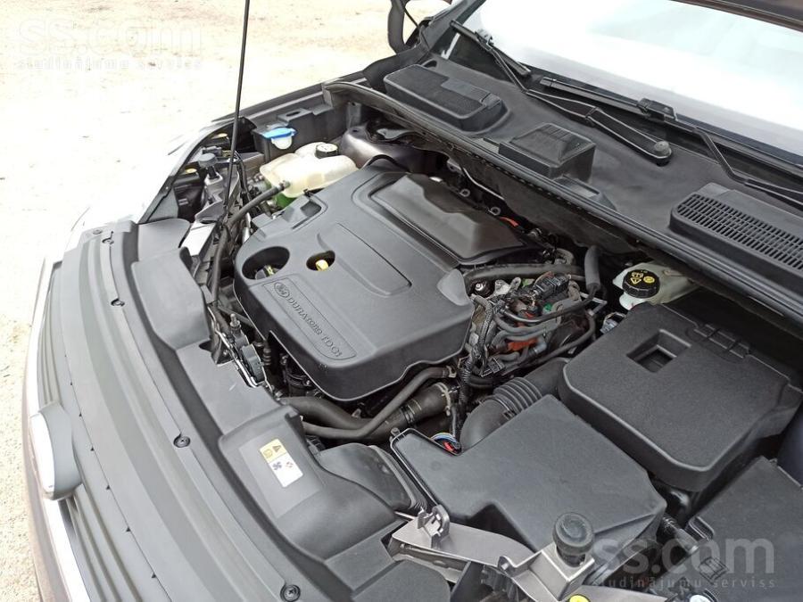 Pelēks Ford Kuga 2012 Daugavpils, ar dzinēja tilpumu 2.00 L un nobraukumu 0 tūkst. km par 7150 €, foto 14 vietnē AUTOMOTO.COM.LV