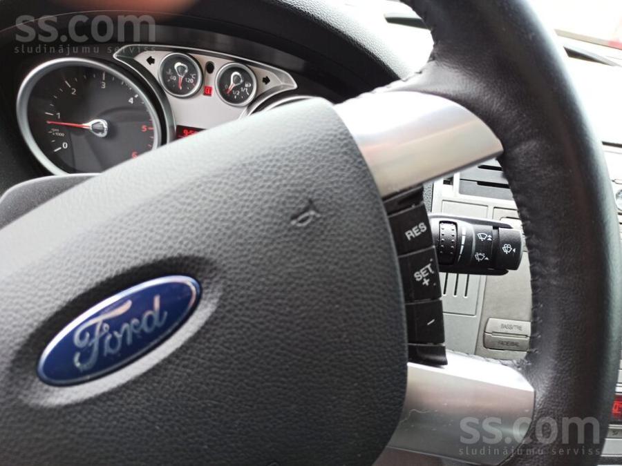 Pelēks Ford Kuga 2012 Daugavpils, ar dzinēja tilpumu 2.00 L un nobraukumu 0 tūkst. km par 7150 €, foto 28 vietnē AUTOMOTO.COM.LV