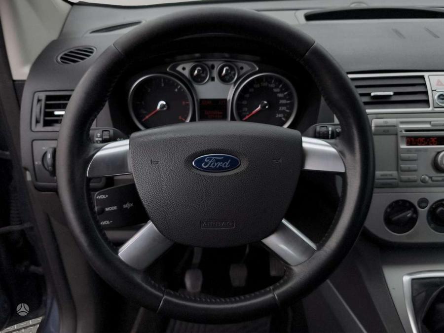 Grey Ford Kuga 2012 in Vilnius, with an engine capacity of 2.00 L and mileage of 248 thousand km for 5899 €, photo 16 on AUTOMOTO.COM.LV