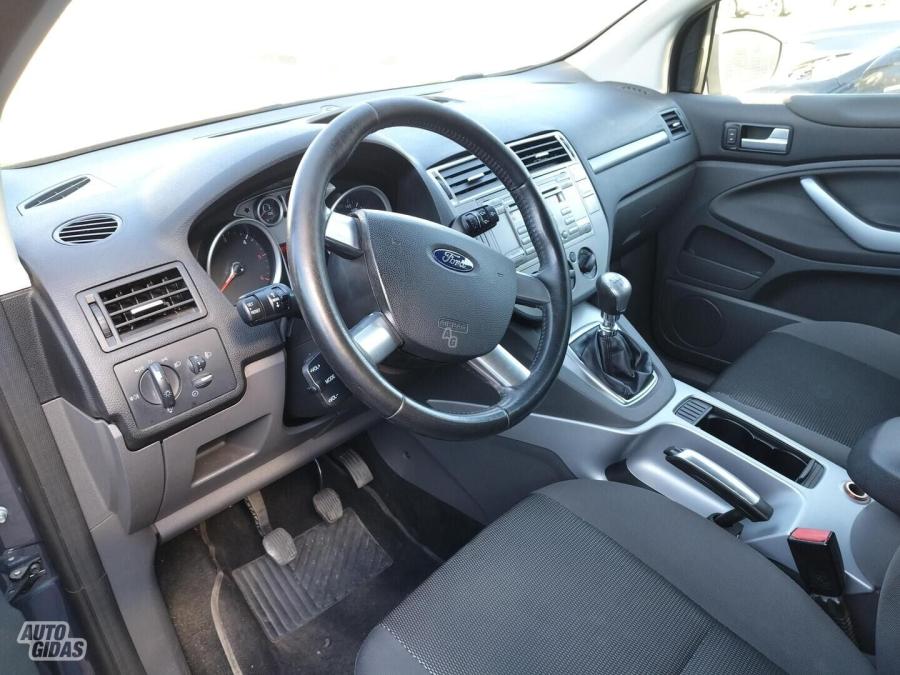 Grey Ford Kuga 2012 in Vilnius, with an engine capacity of 2.00 L and mileage of 248 thousand km for 4900 €, photo 7 on AUTOMOTO.COM.LV
