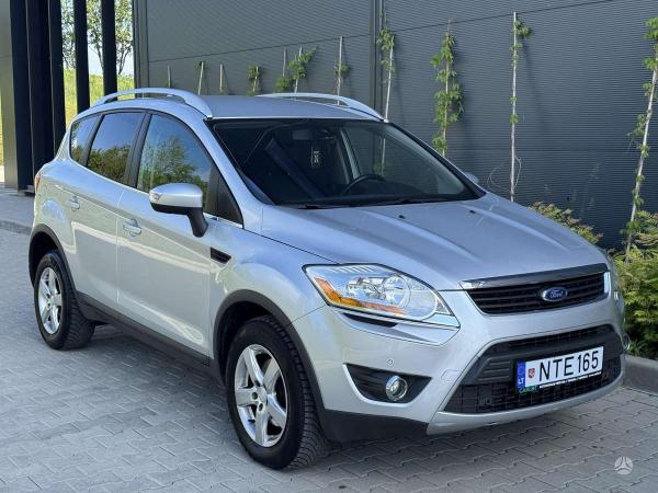 Pelēks Ford Kuga 2012 Viļņa, ar dzinēja tilpumu 2.00 L un nobraukumu 207 tūkst. km par 6900 €, foto 1 vietnē AUTOMOTO.COM.LV