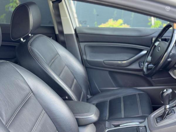 Pelēks Ford Kuga 2012 Viļņa, ar dzinēja tilpumu 2.00 L un nobraukumu 207 tūkst. km par 6900 €, foto 9 vietnē AUTOMOTO.COM.LV