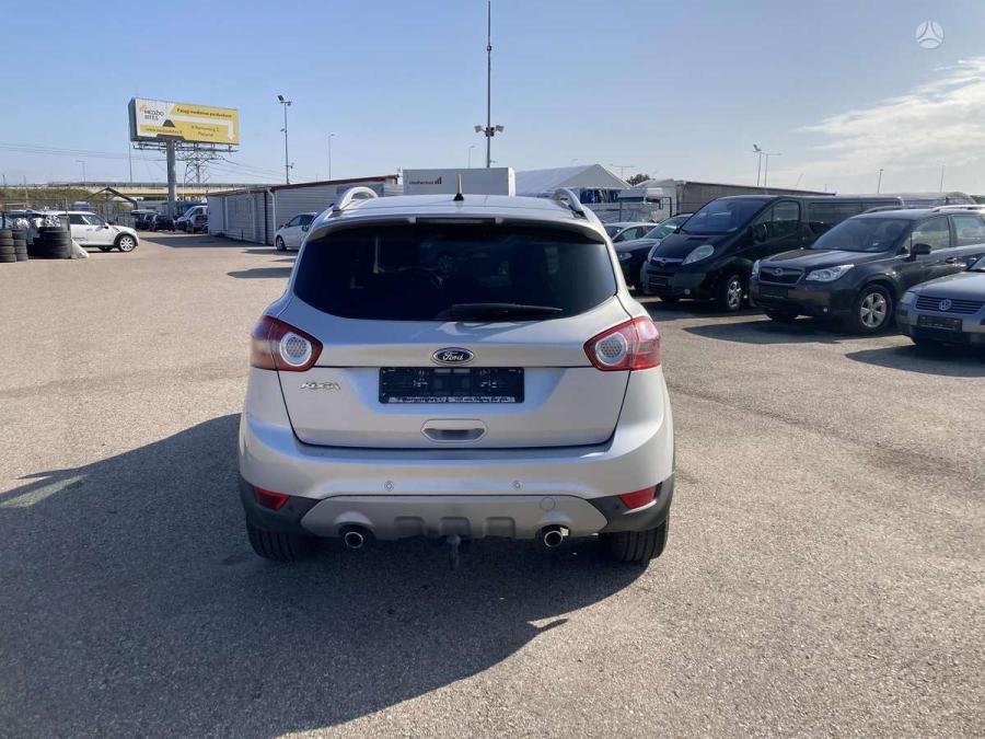 Grey Ford Kuga 2012 in Marijampole, with an engine capacity of 2.00 L and mileage of 194 thousand km for 5250 €, photo 5 on AUTOMOTO.COM.LV