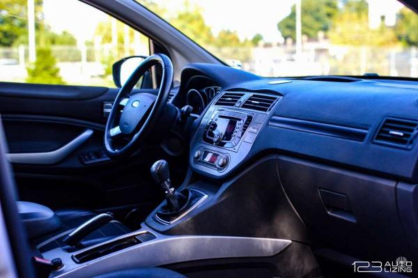 Ford Kuga 2012 Kretinga vietnē Pelēks Ford Kuga 2012 Kretinga, ar dzinēja tilpumu 2.00 L un nobraukumu 266 tūkst. km par 6350 €, foto 11 vietnē AUTOMOTO.COM.LV