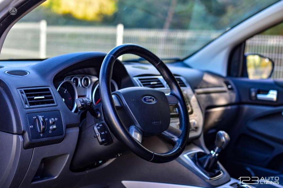 Pelēks Ford Kuga 2012 Kretinga, ar dzinēja tilpumu 2.00 L un nobraukumu 266 tūkst. km par 6350 €, foto 14 vietnē AUTOMOTO.COM.LV