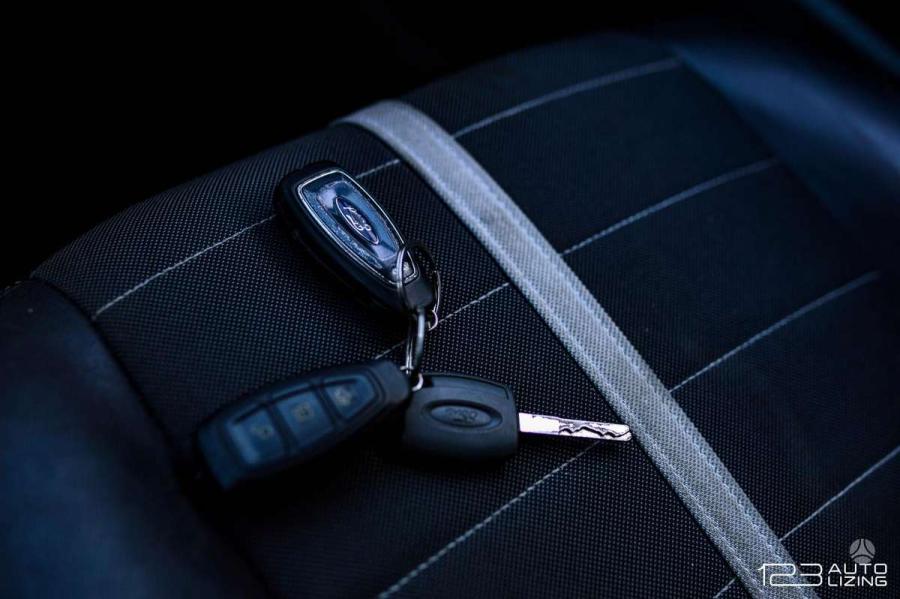 Pelēks Ford Kuga 2012 Kretinga, ar dzinēja tilpumu 2.00 L un nobraukumu 266 tūkst. km par 6350 €, foto 18 vietnē AUTOMOTO.COM.LV