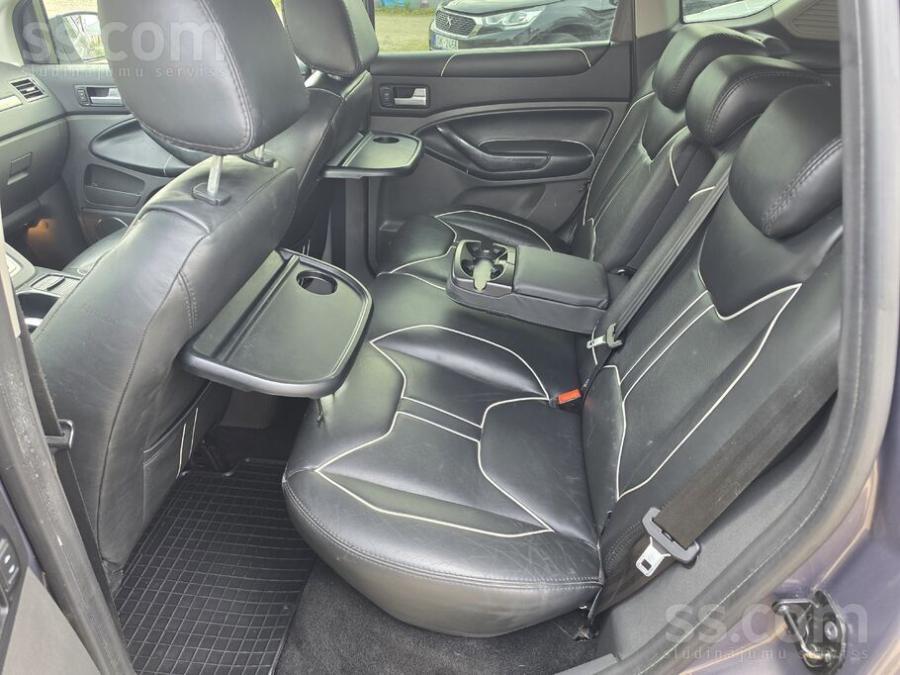 Pelēks Ford Kuga 2012 Rīga, ar dzinēja tilpumu 2.00 L un nobraukumu 0 tūkst. km par 6250 €, foto 18 vietnē AUTOMOTO.COM.LV