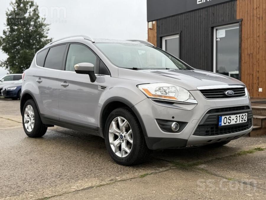 Grey Ford Kuga 2012 in Riga, with an engine capacity of 2.00 L and mileage of 244 thousand km for 6850 €, photo 1 on AUTOMOTO.COM.LV