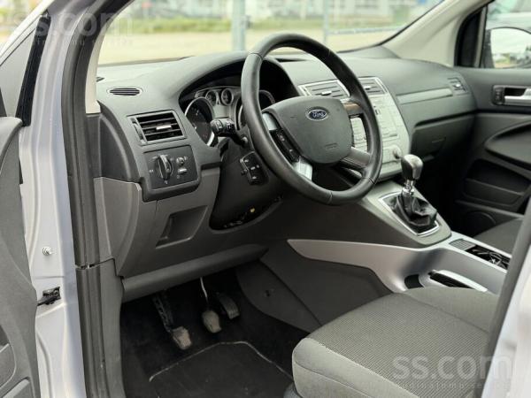 Pelēks Ford Kuga 2012 Rīga, ar dzinēja tilpumu 2.00 L un nobraukumu 244 tūkst. km par 6850 €, foto 7 vietnē AUTOMOTO.COM.LV