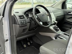 Grey Ford Kuga 2012 in Riga, with an engine capacity of 2.00 L and mileage of 244 thousand km for 6850 €, photo 7 on AUTOMOTO.COM.LV