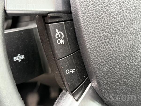 Pelēks Ford Kuga 2012 Rīga, ar dzinēja tilpumu 2.00 L un nobraukumu 244 tūkst. km par 6850 €, foto 8 vietnē AUTOMOTO.COM.LV