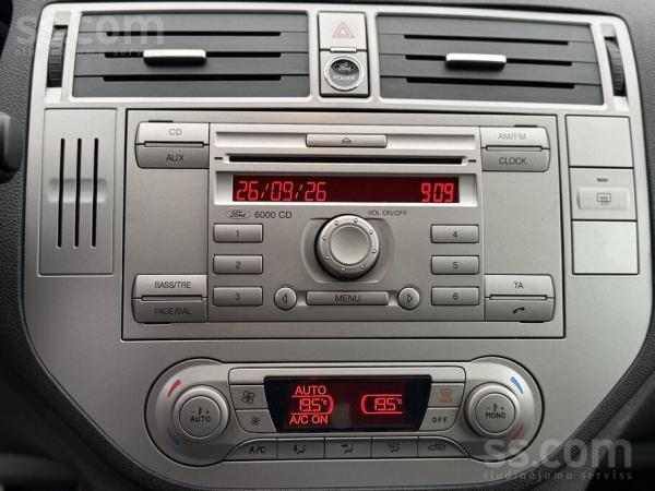 Pelēks Ford Kuga 2012 Rīga, ar dzinēja tilpumu 2.00 L un nobraukumu 244 tūkst. km par 6850 €, foto 11 vietnē AUTOMOTO.COM.LV