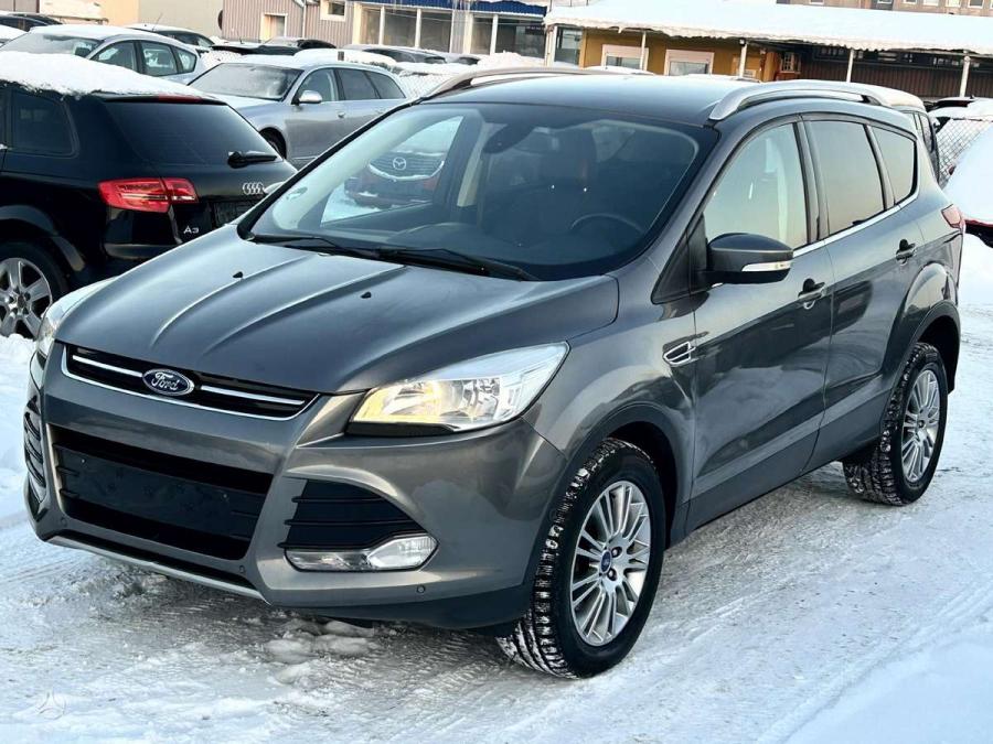 Grey Ford Kuga 2013 in Kretinga, with an engine capacity of 2.00 L and mileage of 260 thousand km for 7450 €, photo 2 on AUTOMOTO.COM.LV