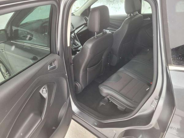 Grey Ford Kuga 2013 in Taurage, with an engine capacity of 2.00 L and mileage of 280 thousand km for 7500 €, photo 11 on AUTOMOTO.COM.LV