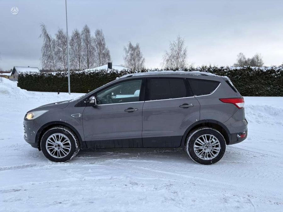 Grey Ford Kuga 2013 in Taurage, with an engine capacity of 2.00 L and mileage of 235 thousand km for 6500 €, photo 2 on AUTOMOTO.COM.LV