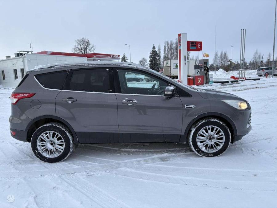 Grey Ford Kuga 2013 in Taurage, with an engine capacity of 2.00 L and mileage of 235 thousand km for 6500 €, photo 6 on AUTOMOTO.COM.LV