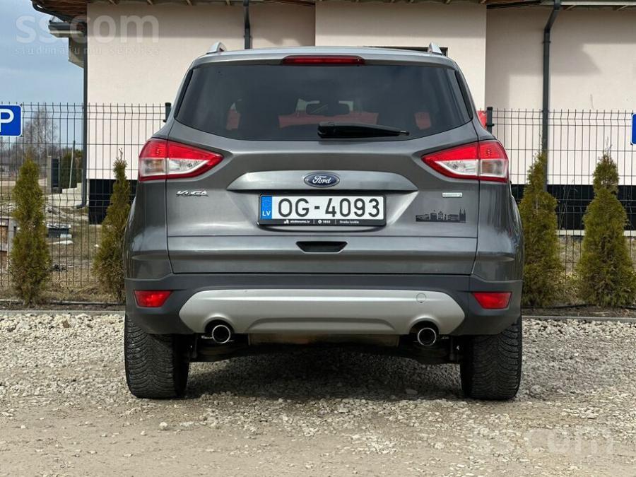 Grey Ford Kuga 2013 in Jelgava, with an engine capacity of 1.60 L and mileage of 0 thousand km for 8800 €, photo 5 on AUTOMOTO.COM.LV