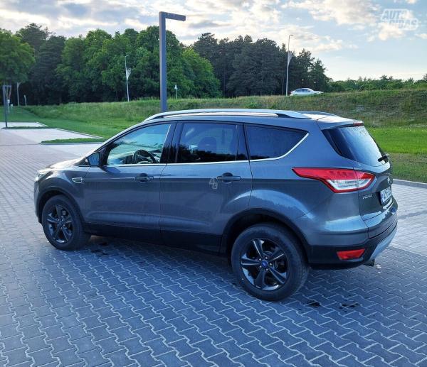 Pelēks Ford Kuga 2013 Jurbarkas, ar dzinēja tilpumu 1.60 L un nobraukumu 158 tūkst. km par 6600 €, foto 7 vietnē AUTOMOTO.COM.LV