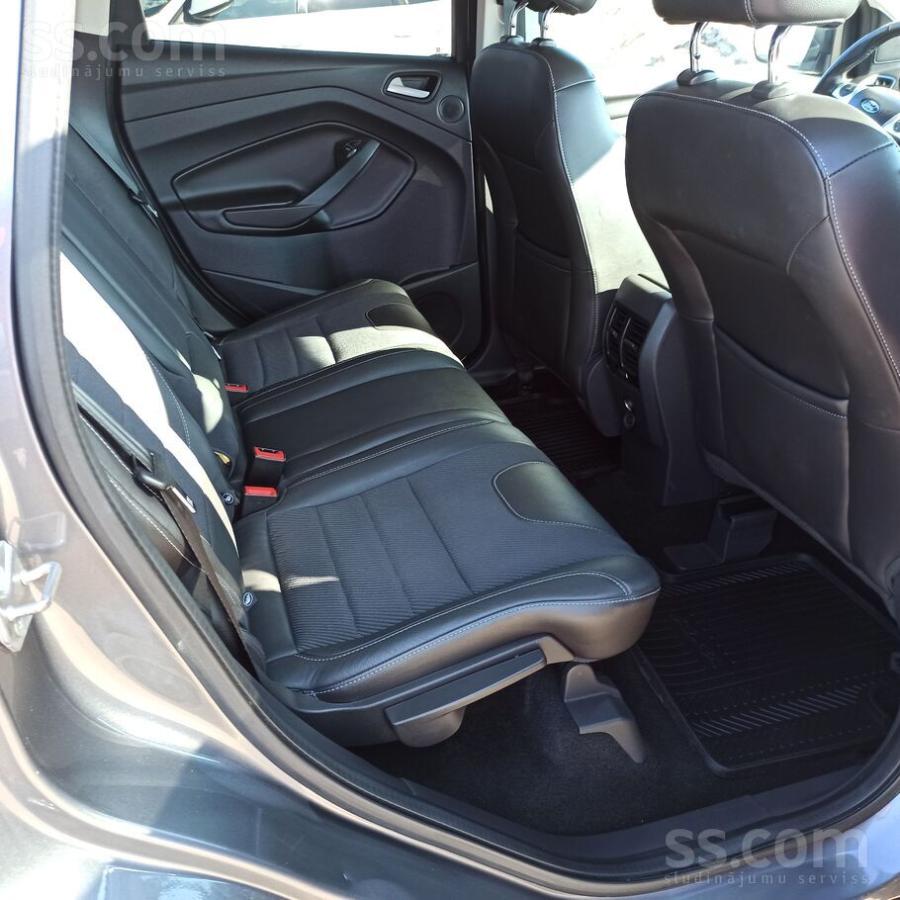 Grey Ford Kuga 2013 in Daugavpils, with an engine capacity of 2.00 L and mileage of 0 thousand km for 8300 €, photo 19 on AUTOMOTO.COM.LV
