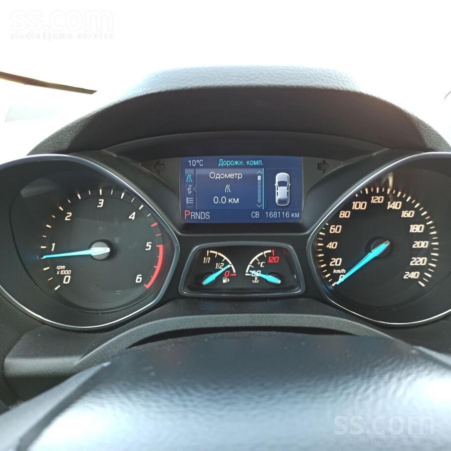 Grey Ford Kuga 2013 in Daugavpils, with an engine capacity of 2.00 L and mileage of 0 thousand km for 8300 €, photo 23 on AUTOMOTO.COM.LV
