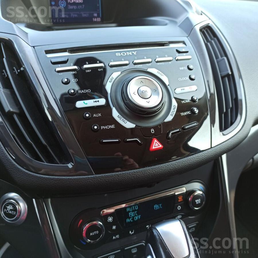 Grey Ford Kuga 2013 in Daugavpils, with an engine capacity of 2.00 L and mileage of 0 thousand km for 8300 €, photo 26 on AUTOMOTO.COM.LV