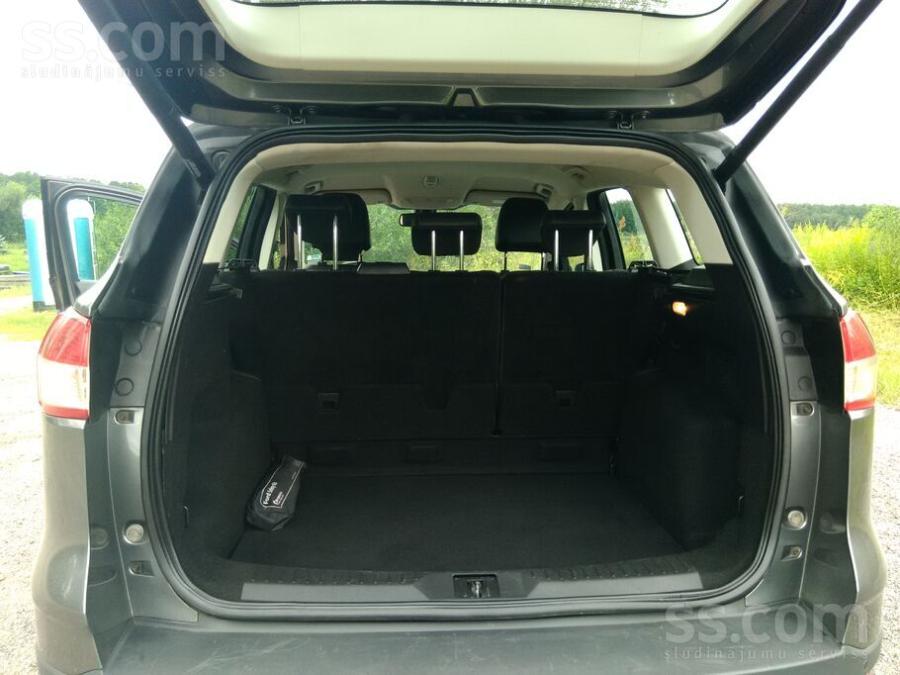 Pelēks Ford Kuga 2013 Rīga, ar dzinēja tilpumu 2.00 L un nobraukumu 272 tūkst. km par 8250 €, foto 12 vietnē AUTOMOTO.COM.LV