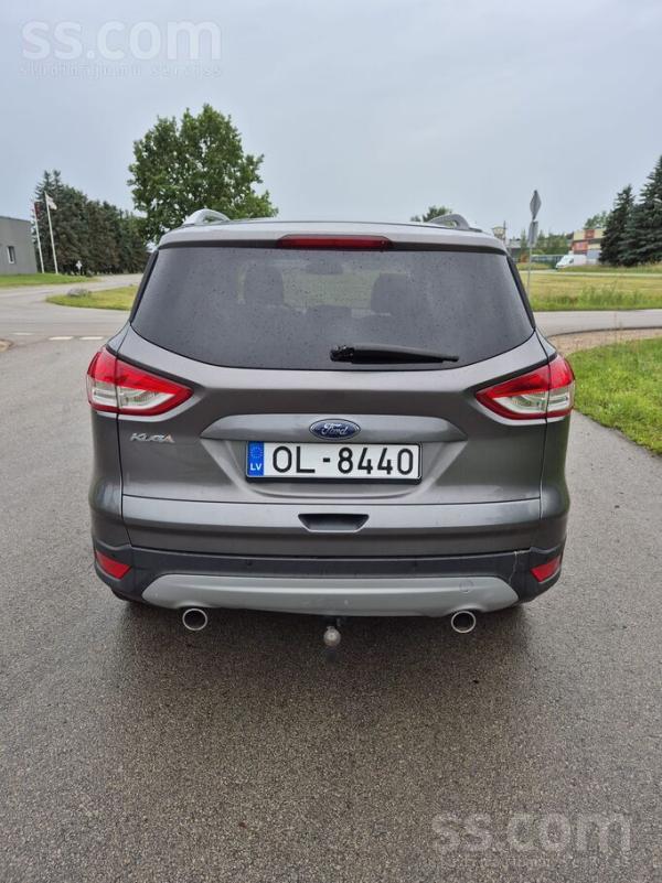 Pelēks Ford Kuga 2013 Jelgava, ar dzinēja tilpumu 2.00 L un nobraukumu 201 tūkst. km par 7100 €, foto 3 vietnē AUTOMOTO.COM.LV
