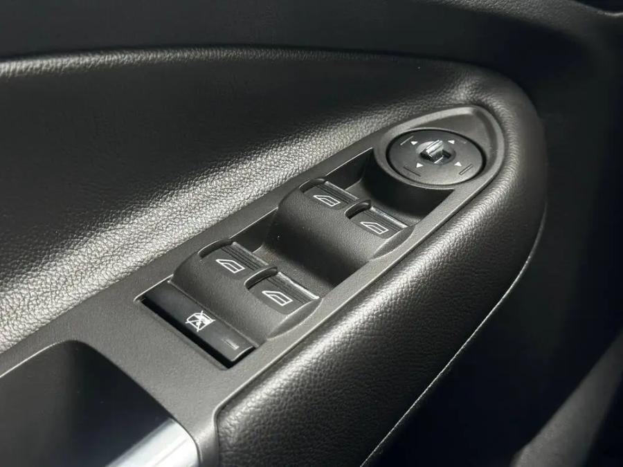 Pelēks Ford Kuga 2013 Jelgava, ar dzinēja tilpumu 1.60 L un nobraukumu 208 tūkst. km par 8800 €, foto 18 vietnē AUTOMOTO.COM.LV