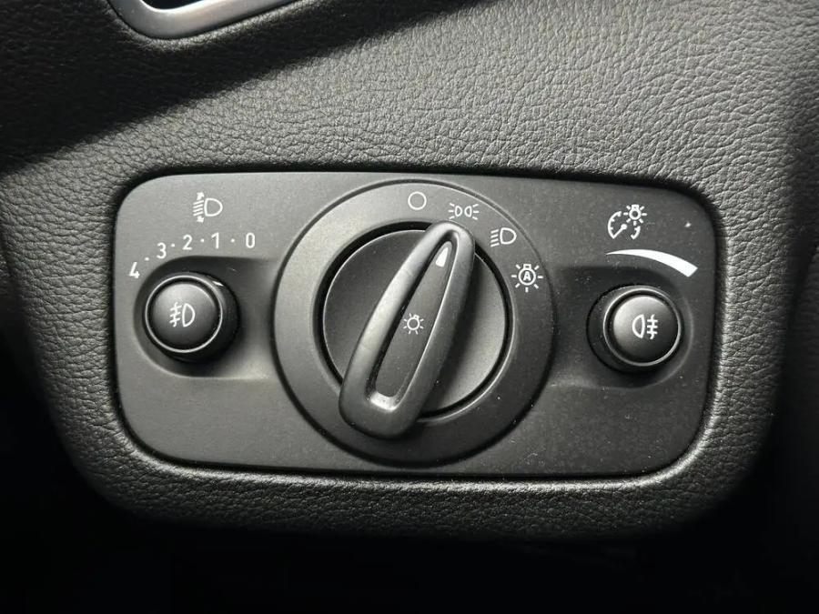 Pelēks Ford Kuga 2013 Jelgava, ar dzinēja tilpumu 1.60 L un nobraukumu 208 tūkst. km par 8800 €, foto 19 vietnē AUTOMOTO.COM.LV