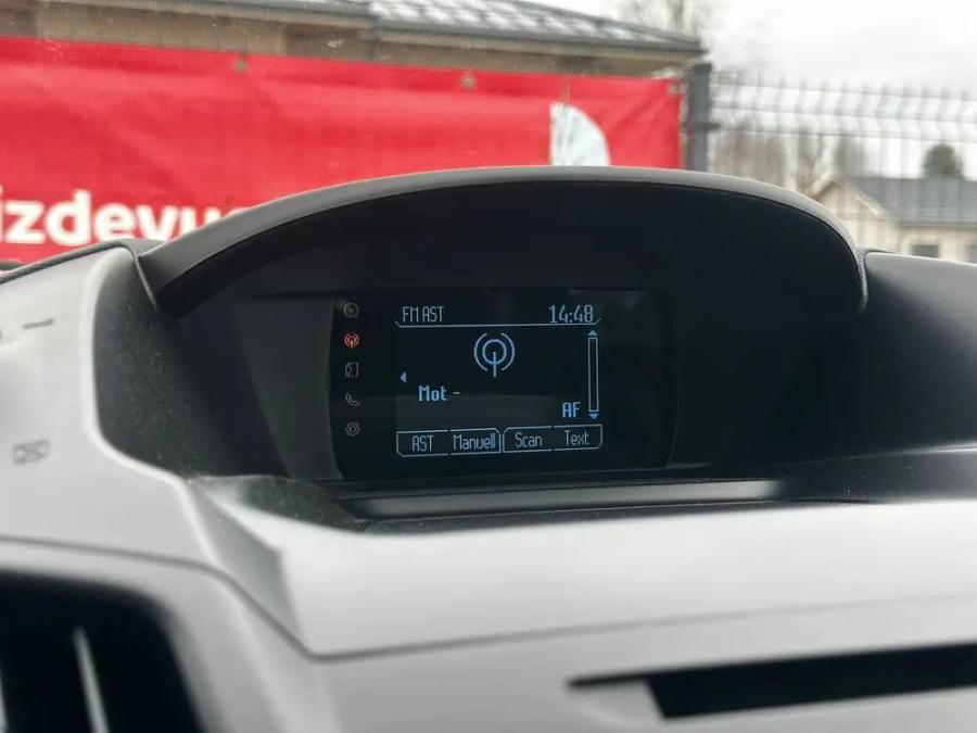 Pelēks Ford Kuga 2013 Jelgava, ar dzinēja tilpumu 1.60 L un nobraukumu 208 tūkst. km par 8800 €, foto 20 vietnē AUTOMOTO.COM.LV