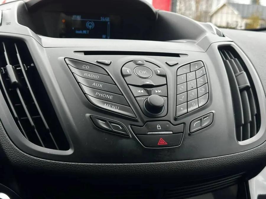 Pelēks Ford Kuga 2013 Jelgava, ar dzinēja tilpumu 1.60 L un nobraukumu 208 tūkst. km par 8800 €, foto 21 vietnē AUTOMOTO.COM.LV