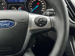 Pelēks Ford Kuga 2013 Jelgava, ar dzinēja tilpumu 1.60 L un nobraukumu 208 tūkst. km par 8800 €, foto 26 vietnē AUTOMOTO.COM.LV