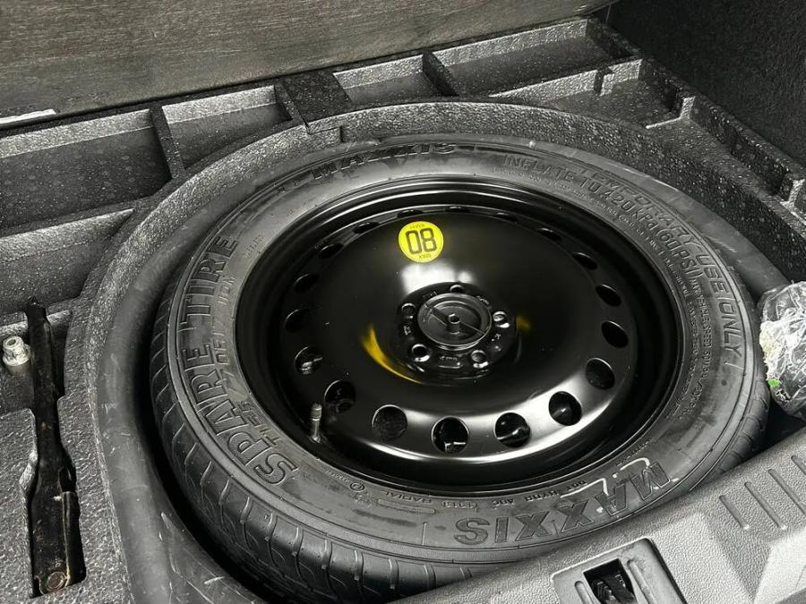 Pelēks Ford Kuga 2013 Jelgava, ar dzinēja tilpumu 1.60 L un nobraukumu 208 tūkst. km par 8800 €, foto 29 vietnē AUTOMOTO.COM.LV