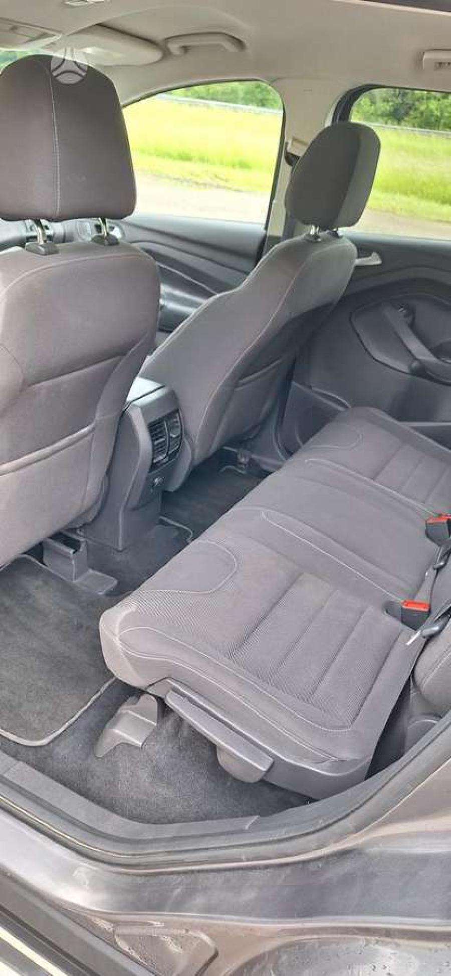 Pelēks Ford Kuga 2013 Jurbarkas, ar dzinēja tilpumu 2.00 L un nobraukumu 206 tūkst. km par 6000 €, foto 10 vietnē AUTOMOTO.COM.LV