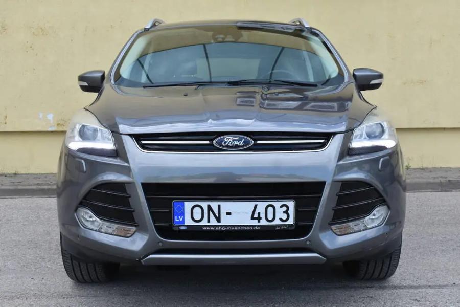 Grey Ford Kuga 2013 in Talsi, with an engine capacity of 1.60 L and mileage of 97 thousand km for 7900 €, photo 4 on AUTOMOTO.COM.LV
