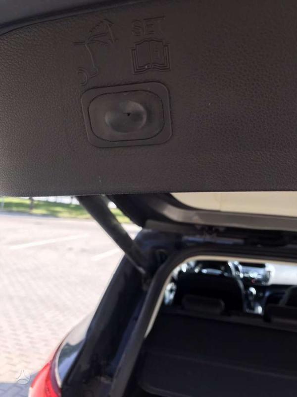 Grey Ford Kuga 2013 in Taurage, with an engine capacity of 2.00 L and mileage of 284 thousand km for 5300 €, photo 9 on AUTOMOTO.COM.LV