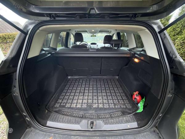 Pelēks Ford Kuga 2013 Viļņa, ar dzinēja tilpumu 2.00 L un nobraukumu 290 tūkst. km par 3000 €, foto 2 vietnē AUTOMOTO.COM.LV