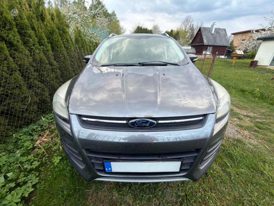 Grey Ford Kuga 2013 in Vilnius, with an engine capacity of 2.00 L and mileage of 290 thousand km for 3000 €, photo 6 on AUTOMOTO.COM.LV