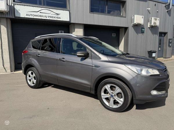 Grey Ford Kuga 2013 in Siauliai, with an engine capacity of 1.60 L and mileage of 178 thousand km for 5700 €, photo 2 on AUTOMOTO.COM.LV