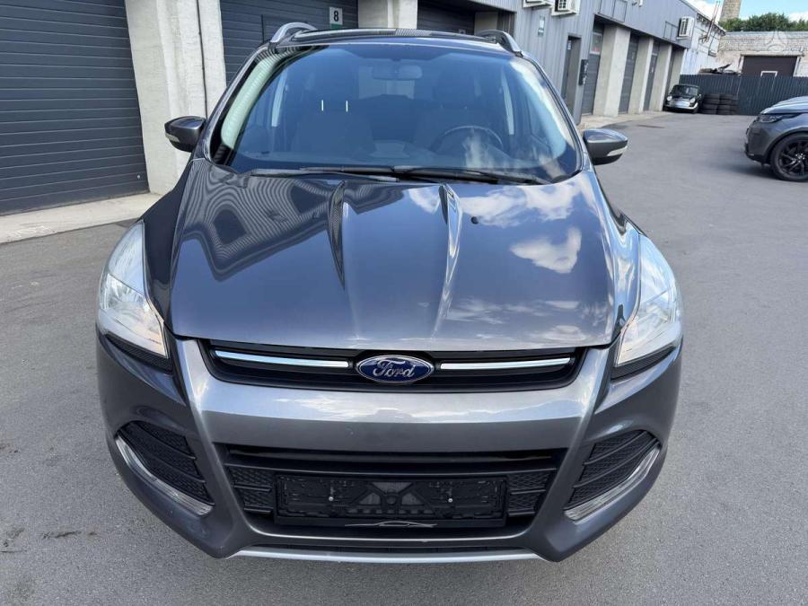 Grey Ford Kuga 2013 in Siauliai, with an engine capacity of 1.60 L and mileage of 178 thousand km for 5700 €, photo 8 on AUTOMOTO.COM.LV