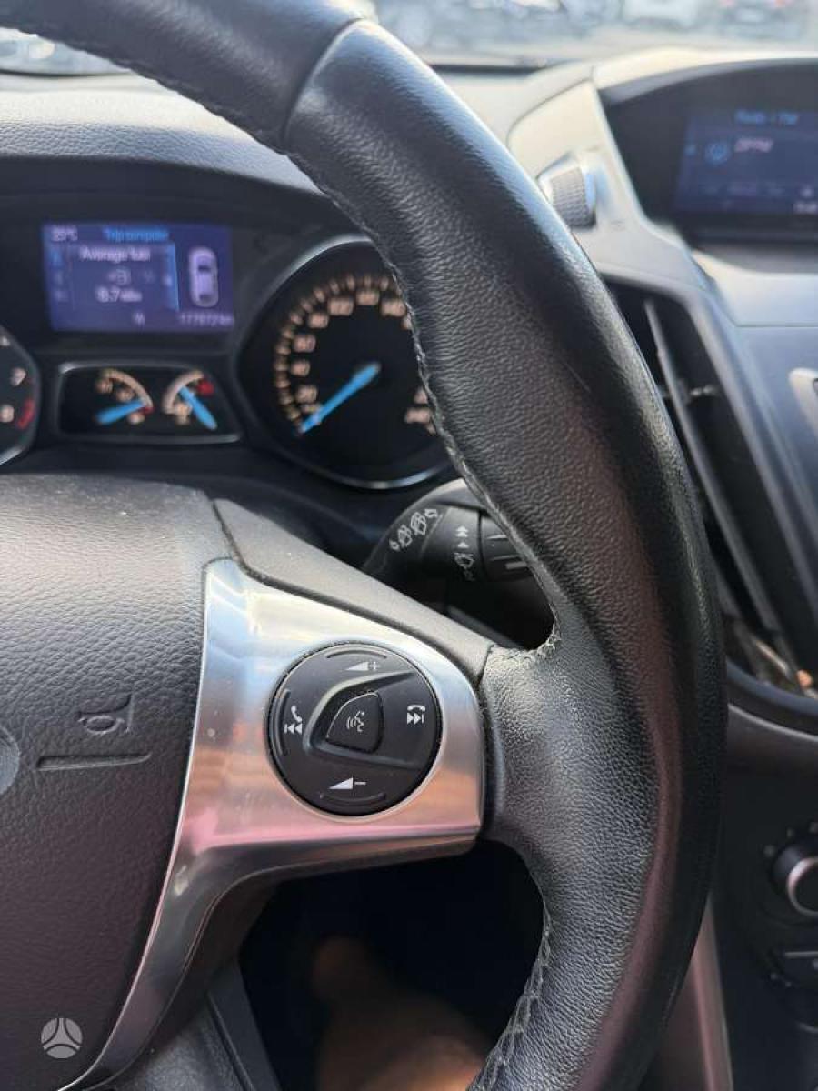 Grey Ford Kuga 2013 in Siauliai, with an engine capacity of 1.60 L and mileage of 178 thousand km for 5700 €, photo 16 on AUTOMOTO.COM.LV