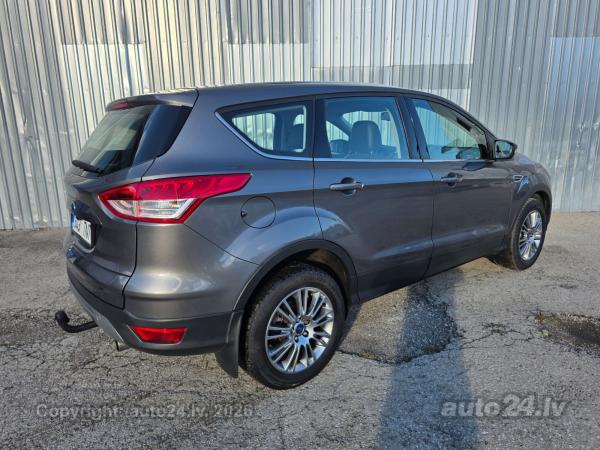 Pelēks Ford Kuga 2013 Tallina, ar dzinēja tilpumu 2.00 L un nobraukumu 174 tūkst. km par 5990 €, foto 4 vietnē AUTOMOTO.COM.LV